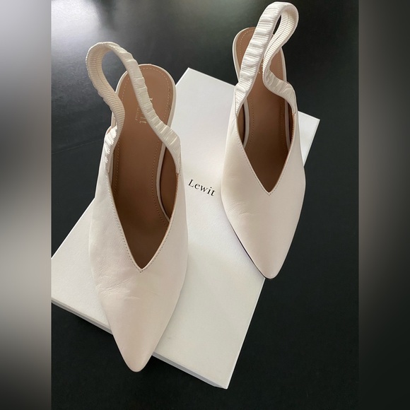 Lewit | Shoes | Lewit Marta Ivory Leather Slingback Pump Size 7 2 Us ...